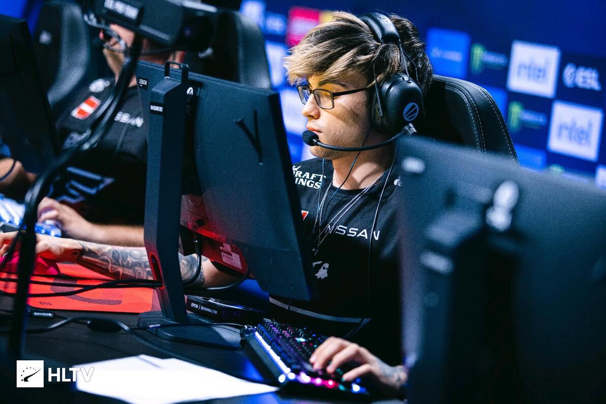 csgo选手/高清图片—你的超人发型总监（FAZE期） - 哔哩哔哩