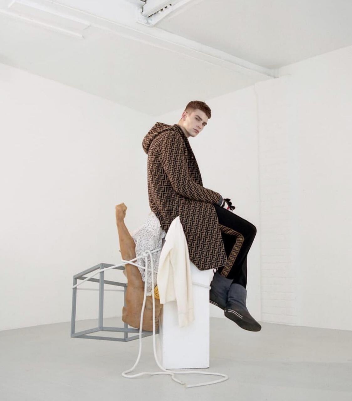 嫁给Fendi的99年英国男孩——Ben Sherrell - 哔哩哔哩