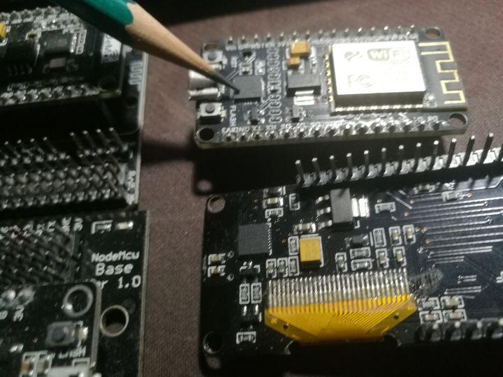 20多块钱自制永远精准的WIFI时钟（文字版） - 哔哩哔哩