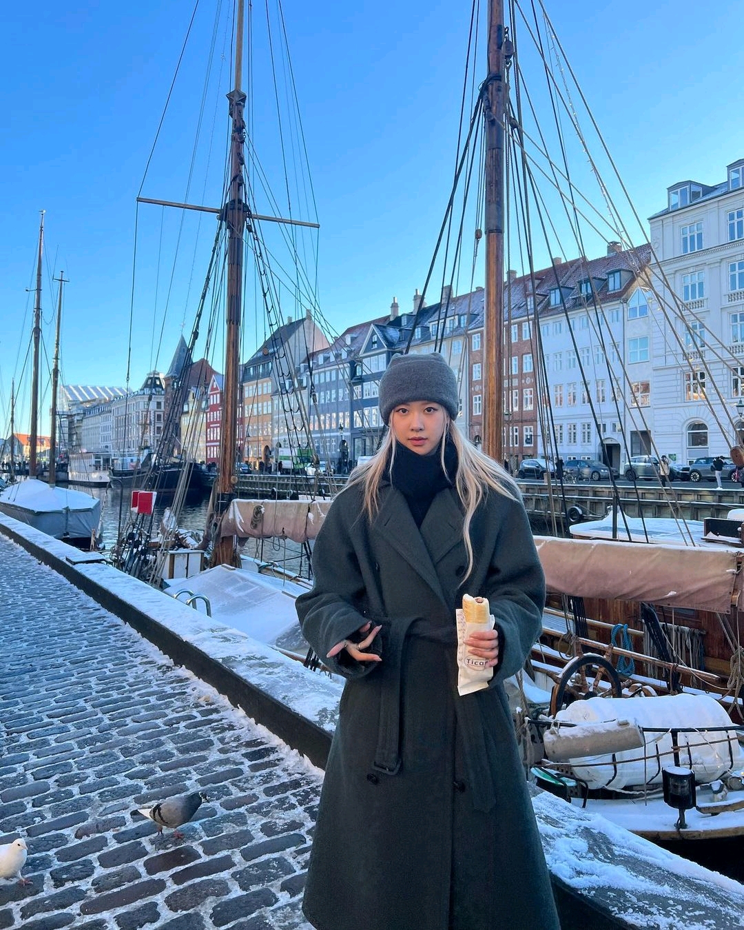 BLACKPINK: Ins12月19日更新 - 哔哩哔哩