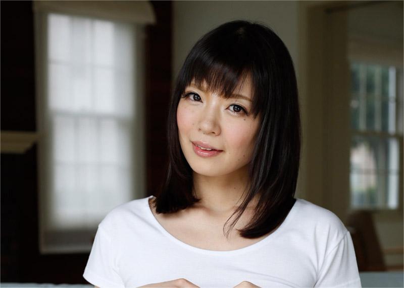 每天分享一个美女——水城奈绪 - 哔哩哔哩