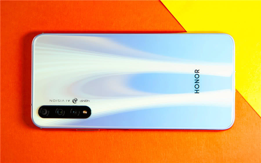 荣耀20s刚发布，荣耀9XPro转身就降价，难道是压力太大？ - 哔哩哔哩