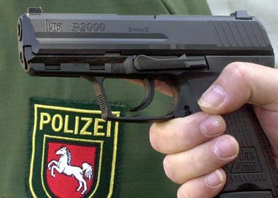 CSGO武器科普（一） P2000 手枪 - 哔哩哔哩