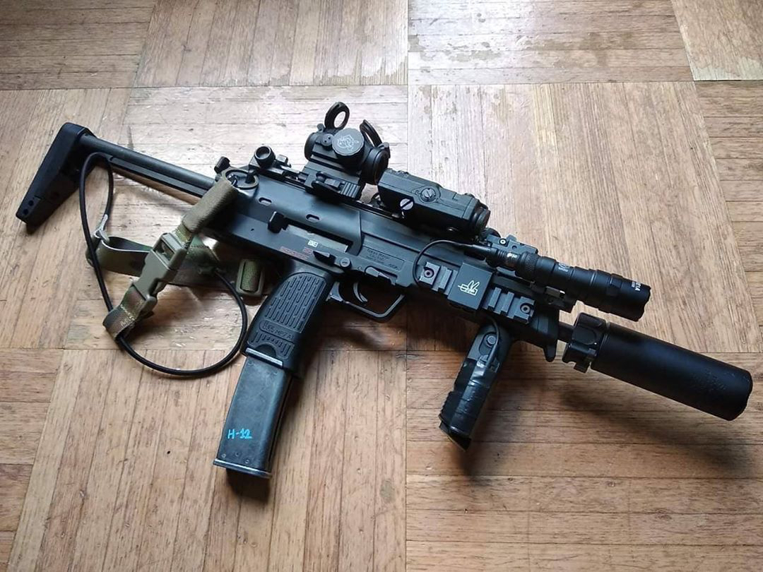 【黑坑出品，必属精品（六）】HK MP7合集 - 哔哩哔哩