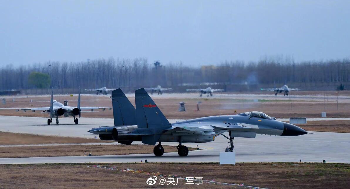 1/72 歼11BG“应龙”模型制作与考证分享（上） - 哔哩哔哩