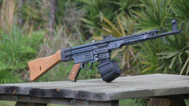 德三sturmgewehr45突击步枪 - 哔哩哔哩