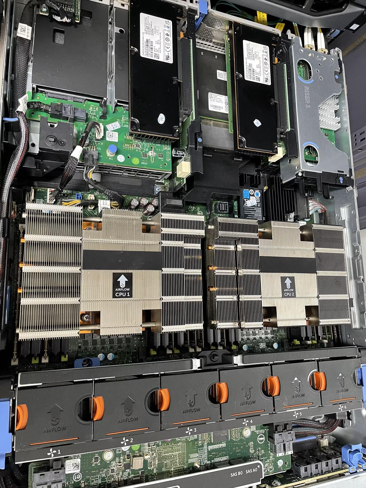 年轻人的第一台服务器 篇三：DELL R730/XD选购（下） - 哔哩哔哩