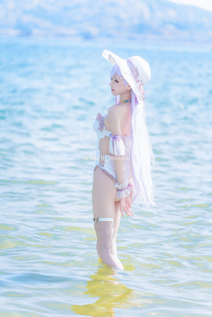 碧蓝航线普利茅斯泳装cos cn花兮_honoka普利茅斯的泳装，不知道您是否满意呢？ - 哔哩哔哩