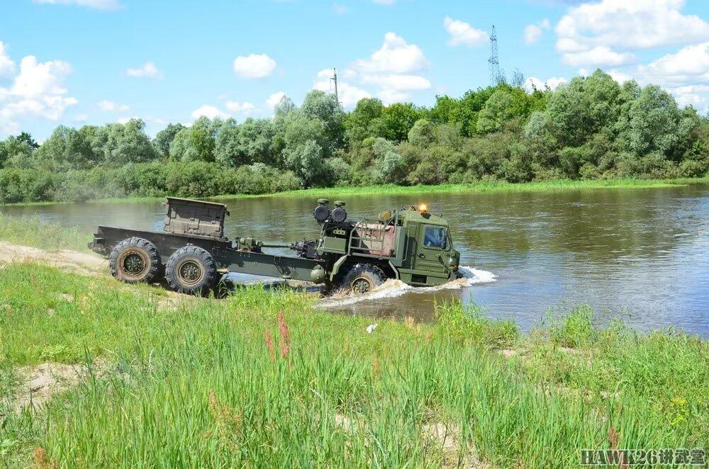 图说：布良斯克BAZ-6402牵引车 中国S-300PMU防空系统动力来源 - 哔哩哔哩