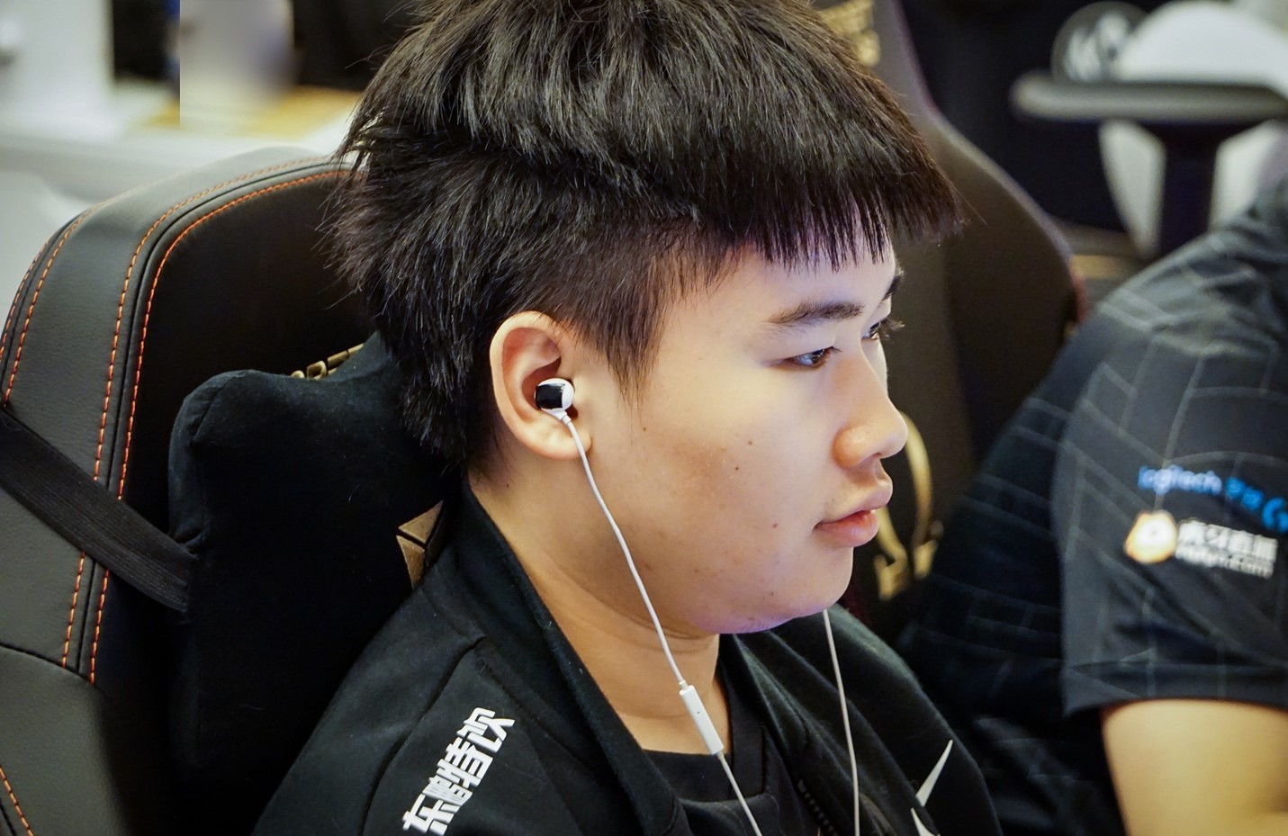 【MSI专访】RNG.Wei：目标的话，还是希望能走到最后吧 - 哔哩哔哩