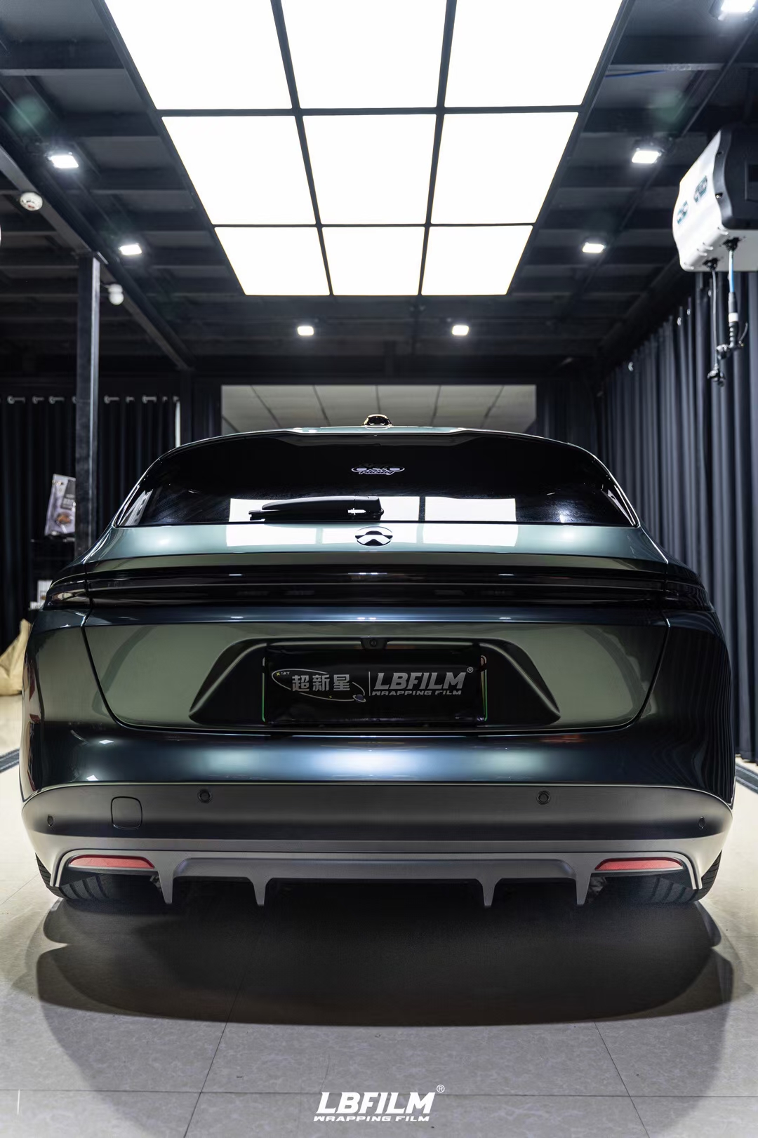 蔚来ET5-LB改色膜液态金属苍岭绿，,自带神秘感 - 哔哩哔哩