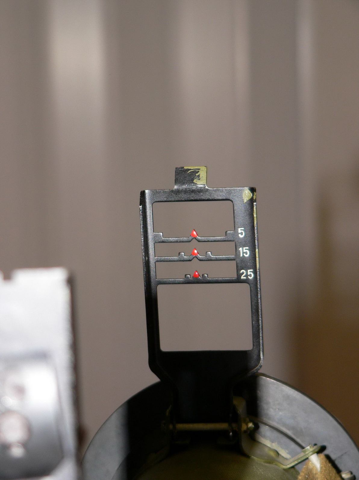 俄罗斯一次性火箭筒概览——RPG18/22/26/27 - 哔哩哔哩