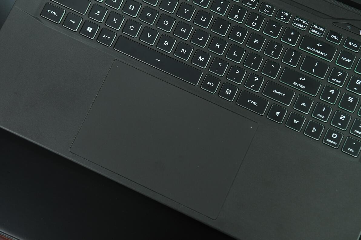 RTX 3070游戏本真香！机械革命钛钽Plus拆解测试 - 哔哩哔哩