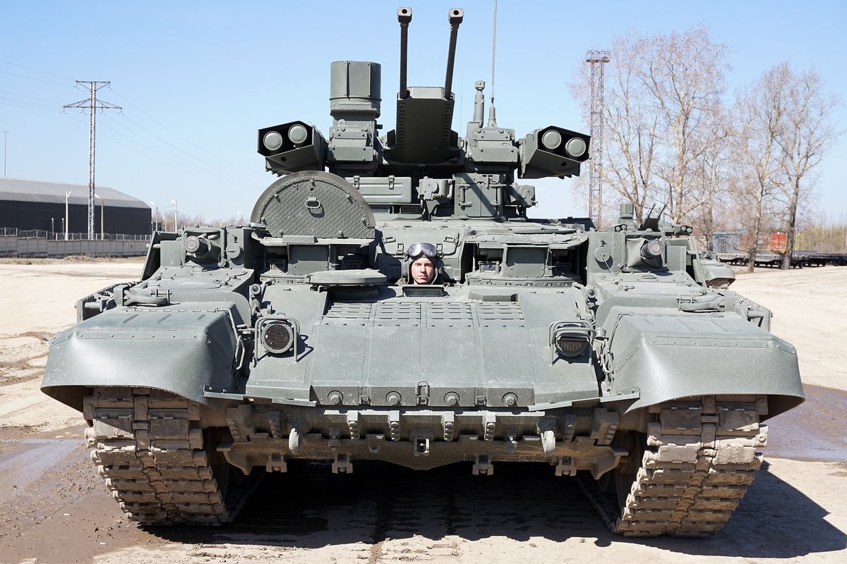 BMPT坦克支援车服役，攻击火力强劲，被视作巷战终结者！ - 哔哩哔哩