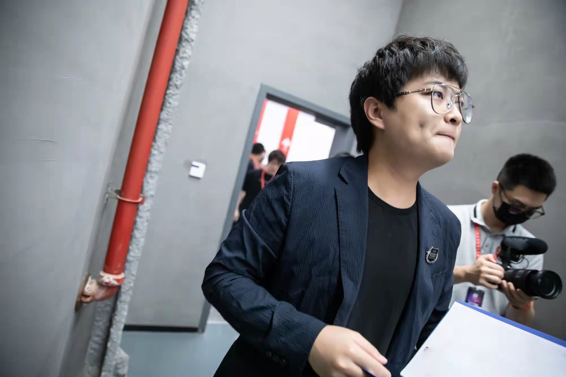 MTG3比2赢下DYG，AG张角心里却开始慌了，他到底该不该把一诺替换掉呢？ - 哔哩哔哩