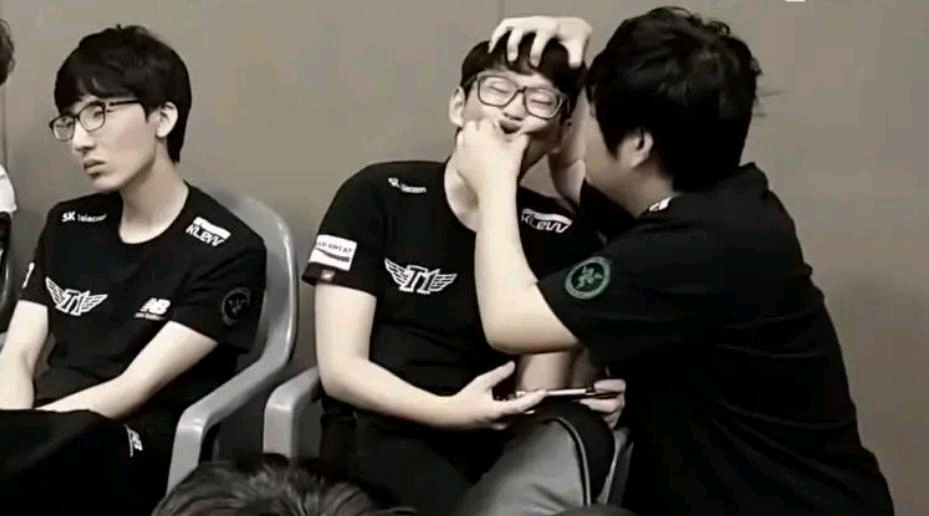 Scout加入LPL纯属无奈，夺冠幸福感仅有60分？WBG世界赛有望夺冠 - 哔哩哔哩