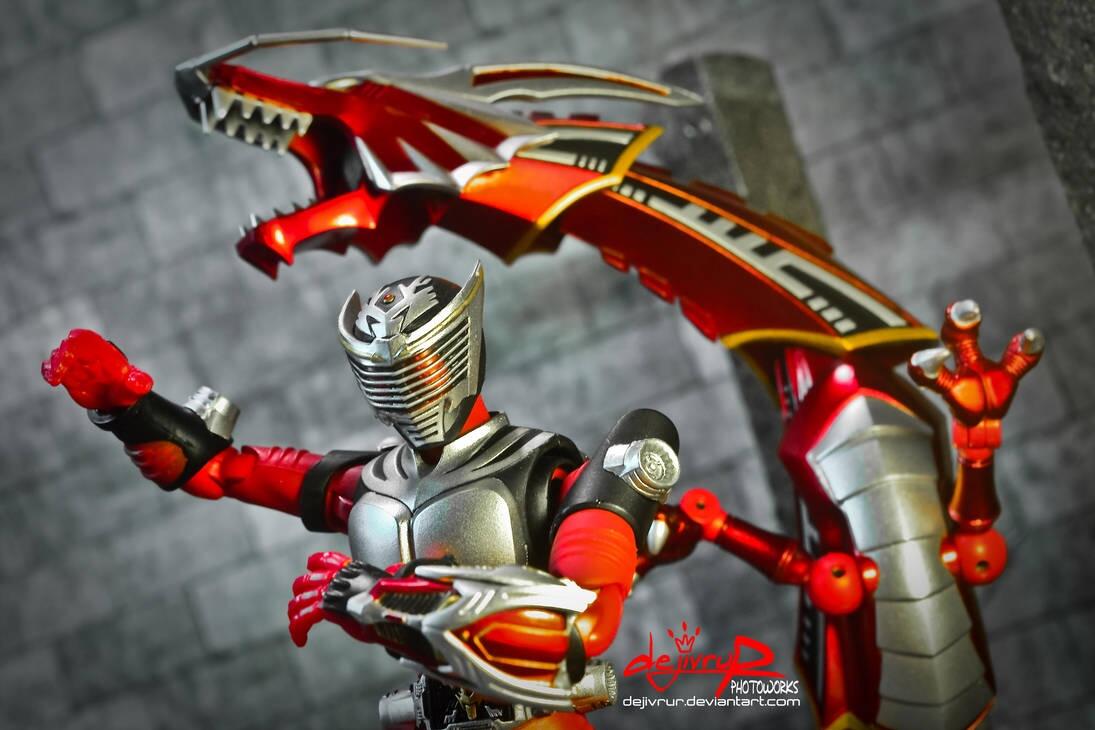 假面骑士壁纸——Ryuki(龙骑) - 哔哩哔哩