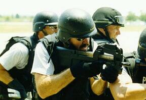 轻武器科普之P90——世界上第一支PDW - 哔哩哔哩