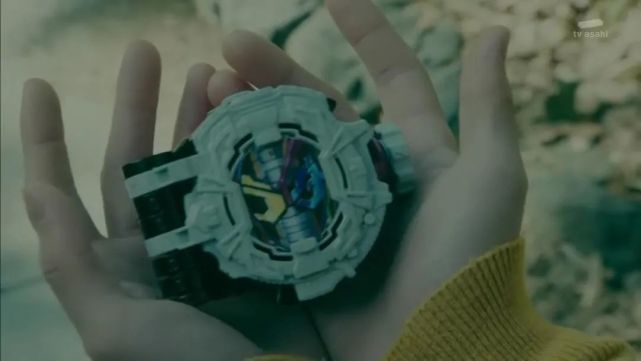 汇总那些主骑的融合变身道具，你知道几个？ - 哔哩哔哩