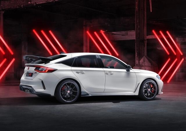 亚洲最速前驱车——本田思域 TYPE R (FK8) - 哔哩哔哩