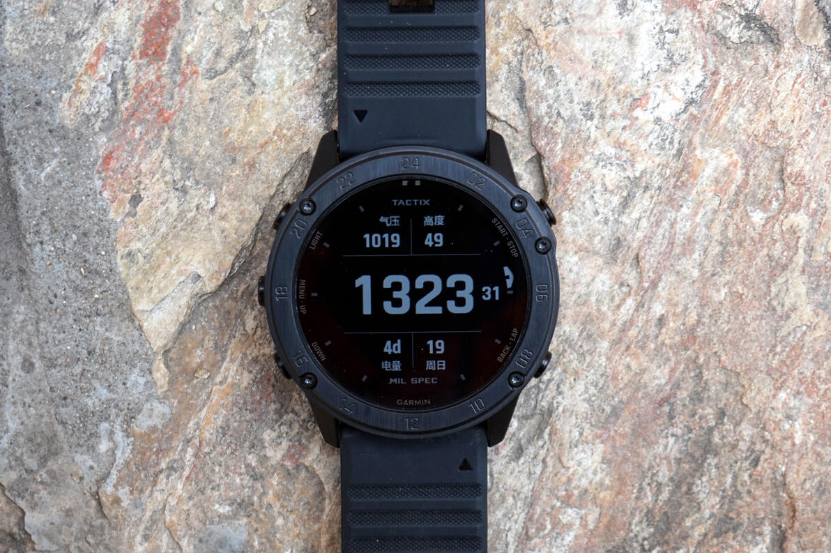 军迷爱好者不容错过！Garmin Tactix Delta战术腕表上手评测 - 哔哩哔哩
