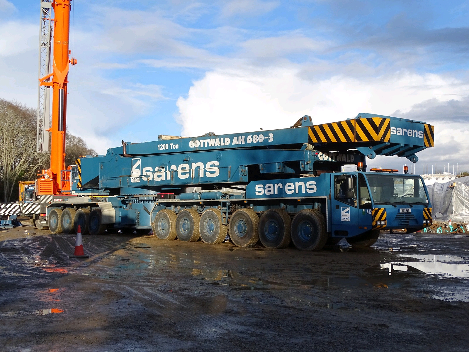 (第一部分) 1/87 Sarens Gottwald AK680-3 - 哔哩哔哩