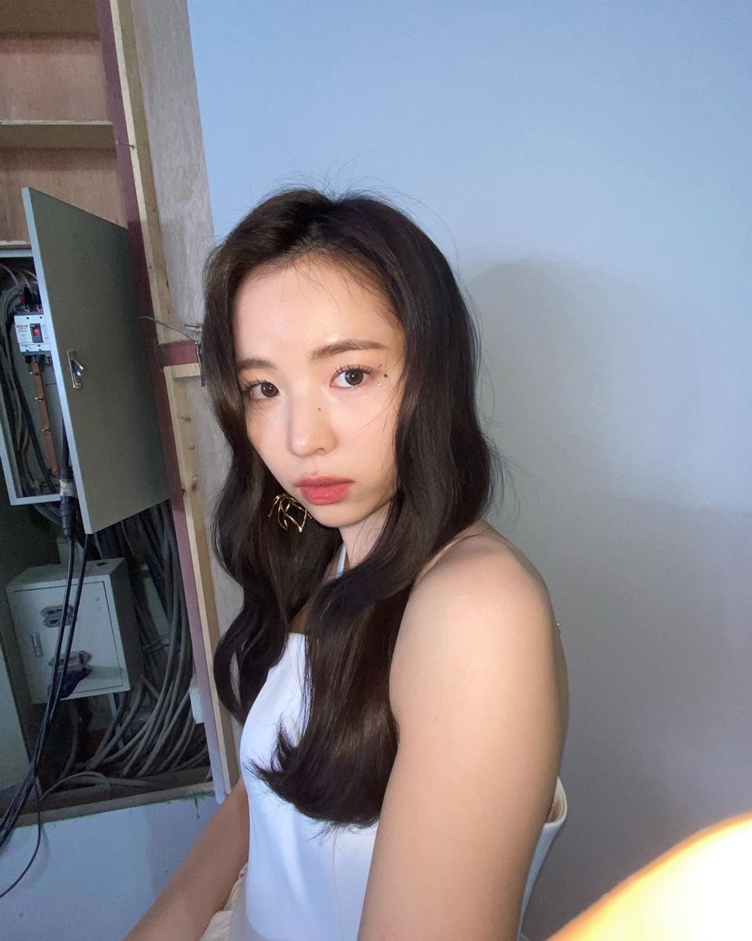 NIZIU 'PARADISE' MV 造型自拍 - 哔哩哔哩