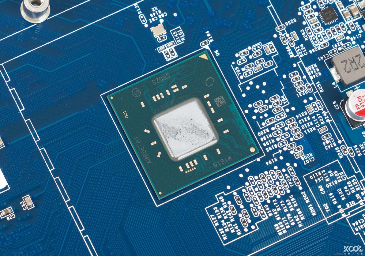 Synology 群晖 DS920+ 四盘位NAS开箱拆解评测 - 哔哩哔哩