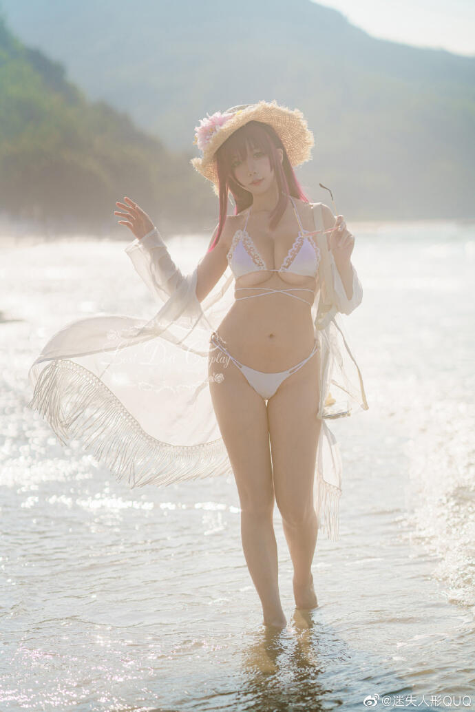 【COS正片】碧蓝航线絮库夫泳装cos cn迷失人形QUQ - 哔哩哔哩