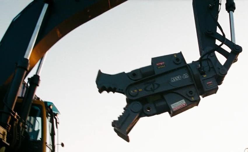 《变形金刚2》全登场人物列表（2009电影） - 哔哩哔哩