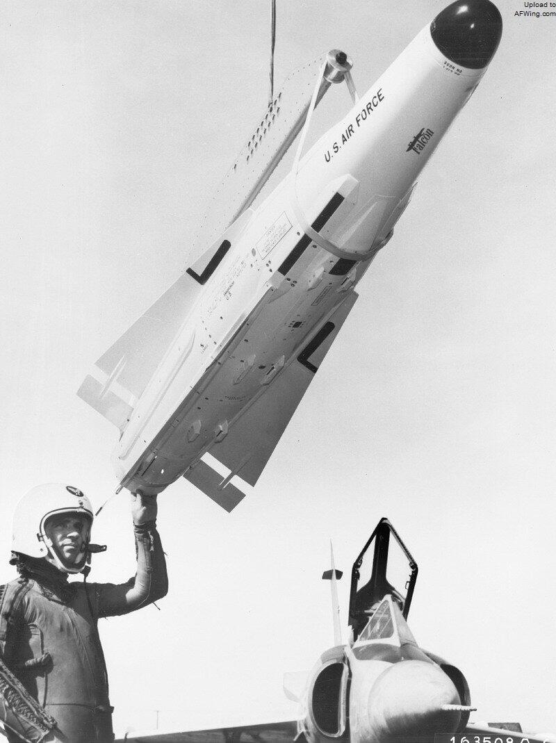 用核弹防空的疯狂岁月-那些年的防空核武器史话 - 哔哩哔哩