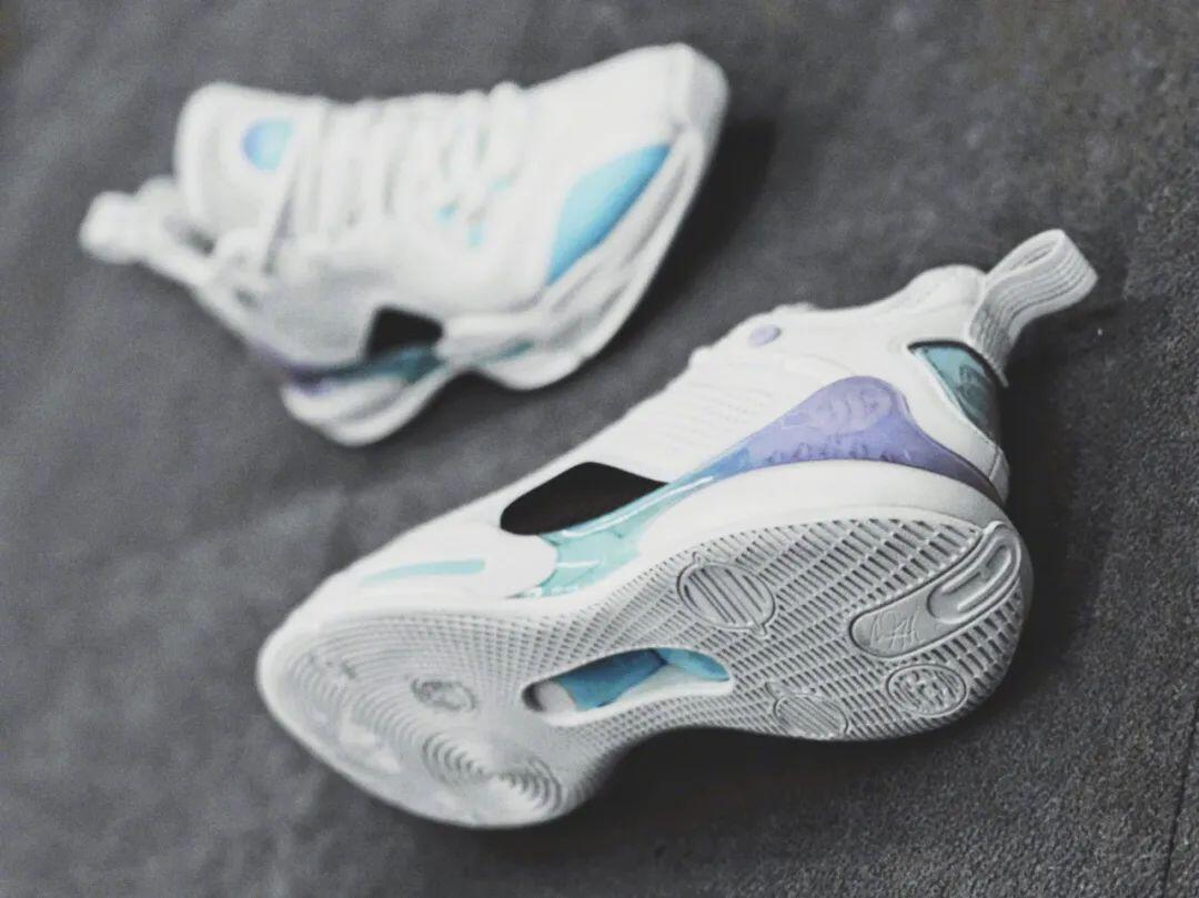 361度2双新鞋！AG2中底很帅，克制2代9月发布！ - 哔哩哔哩