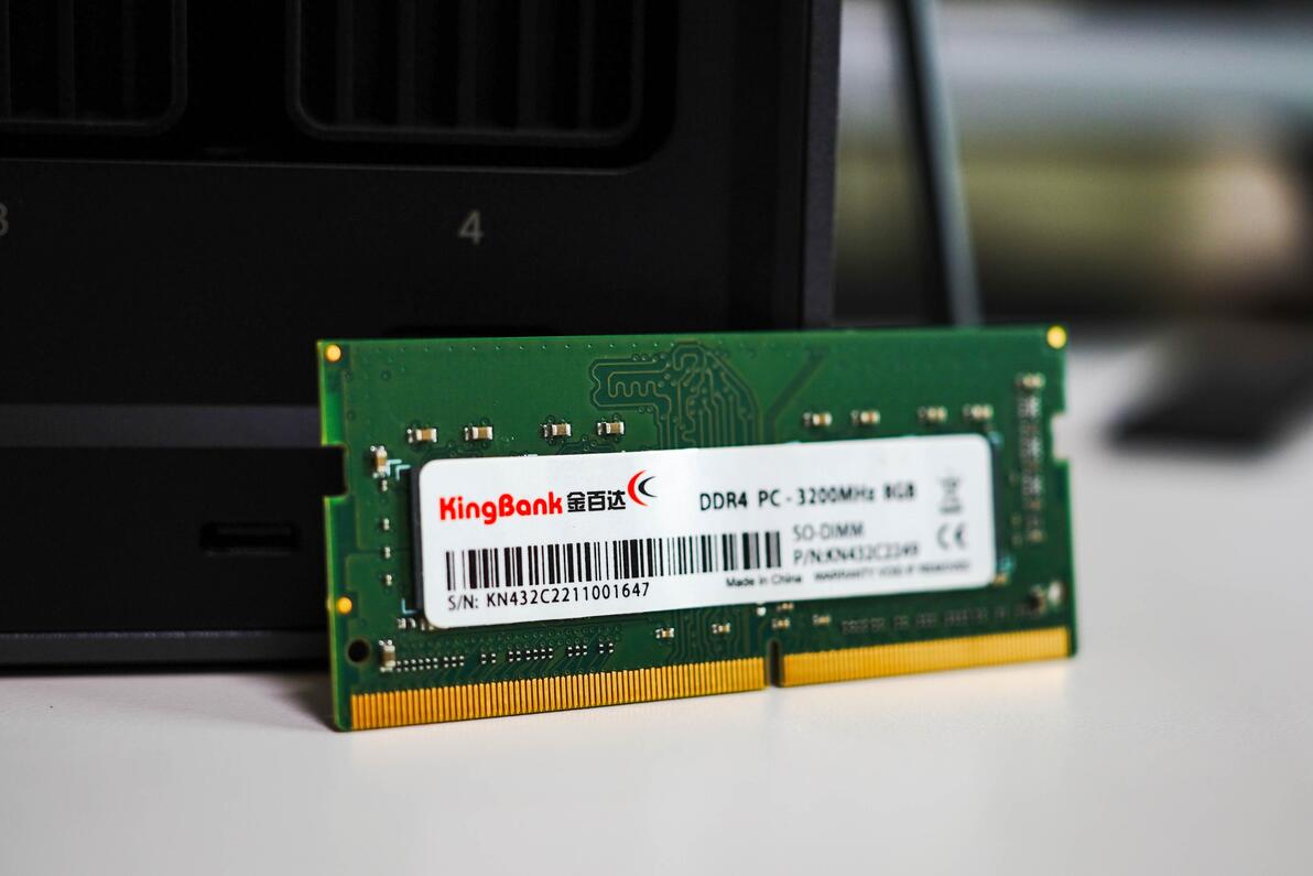 到手即用+全新系统软件丨绿联DX4600Pro拆解与深度评测 - 哔哩哔哩