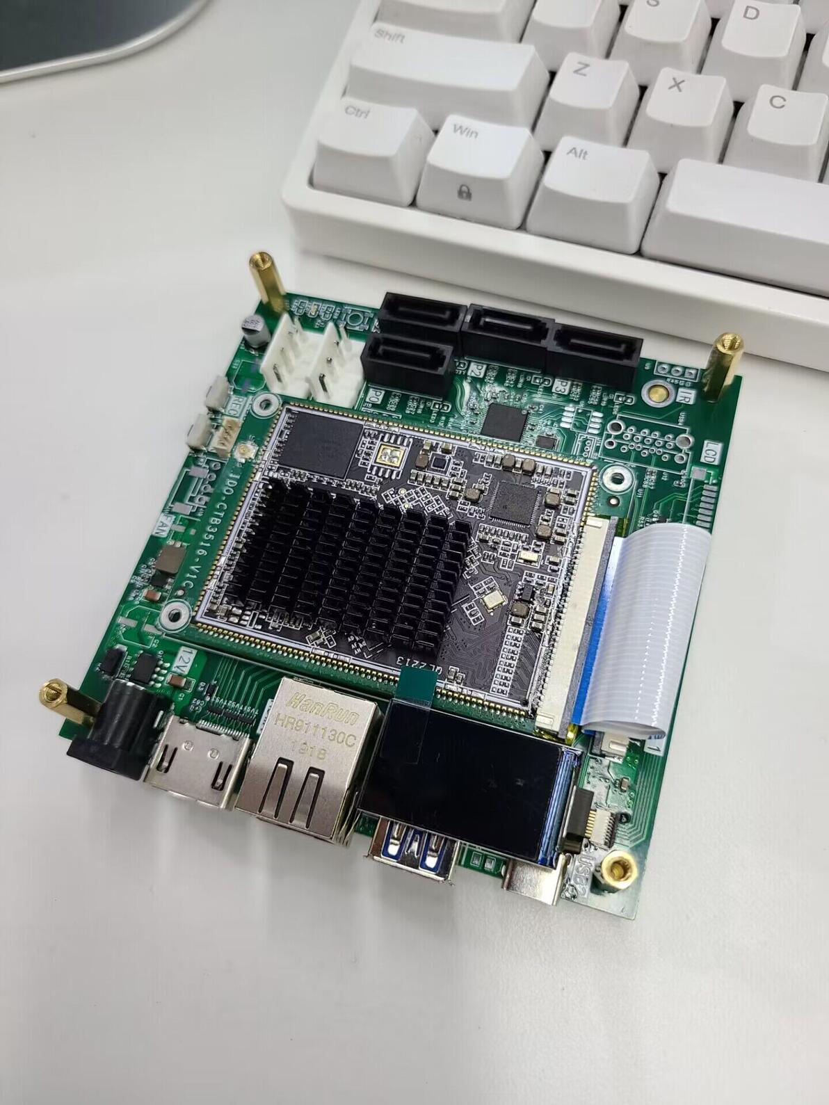 DIY的rk3568底板，轻量nas - 哔哩哔哩