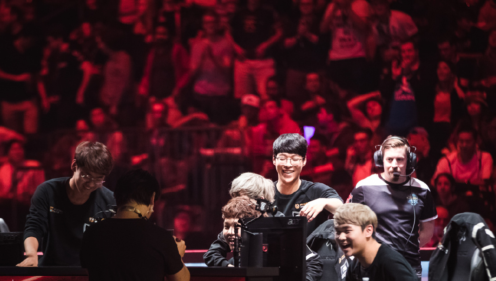 LCK名宿Smeb：不后悔拒绝SKT的邀请，只因S6输得太多 - 哔哩哔哩