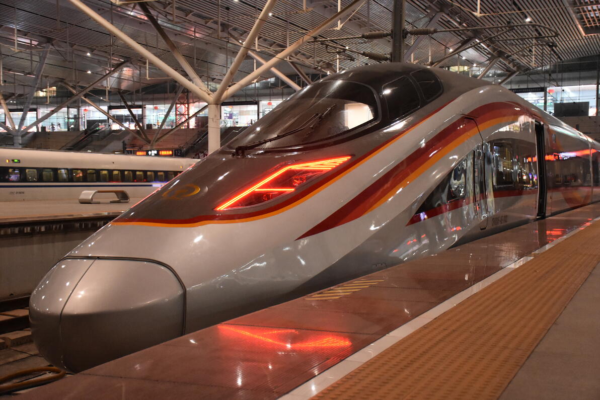 真正的卧铺高铁—CR400AF-AE复兴号卧铺智能动车组列车开箱 - 哔哩哔哩