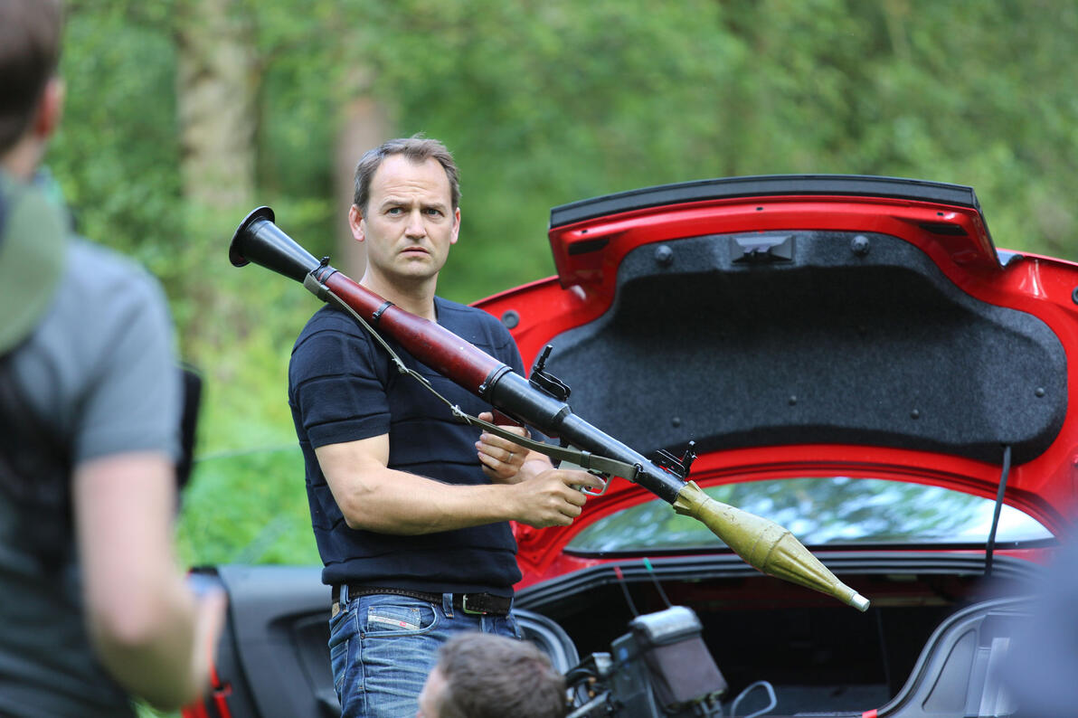 【TG简史-英雄传】3·摘下头盔的STIG-本·柯林斯 - 哔哩哔哩