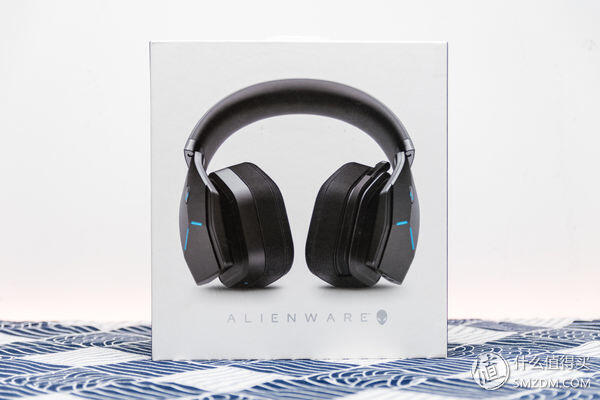 两千的Alienware AW988电竞无线耳机是一种怎样的体验 - 哔哩哔哩