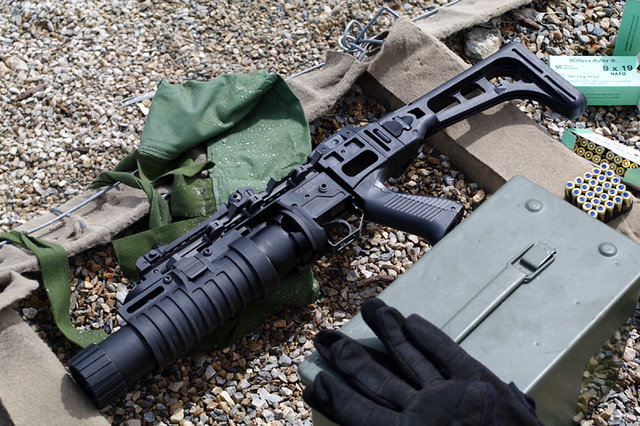 榴弹发射器科普：CZ 805 G1附加型榴弹发射器 - 哔哩哔哩