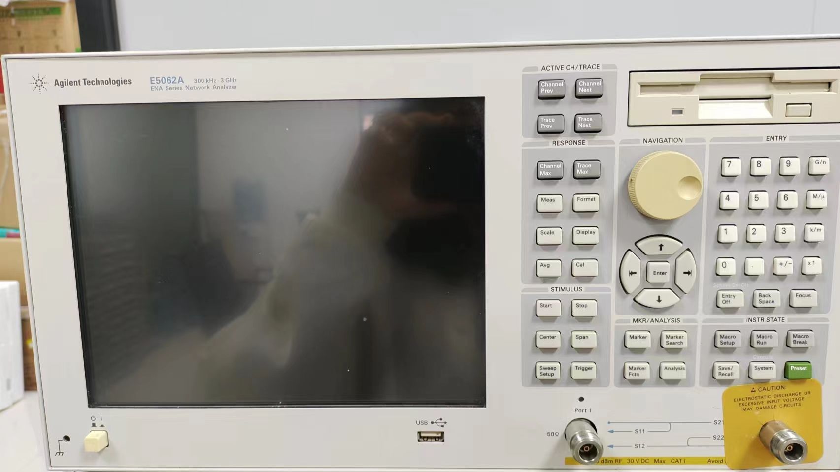 安捷伦Agilent E5062A网络分析仪 - 哔哩哔哩