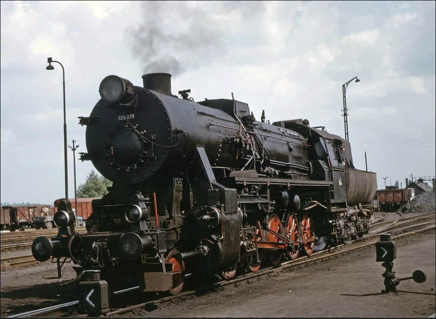 “车轮必须为胜利而转动”——德意志帝国铁路BR52型2-10-0式战争机车 - 哔哩哔哩