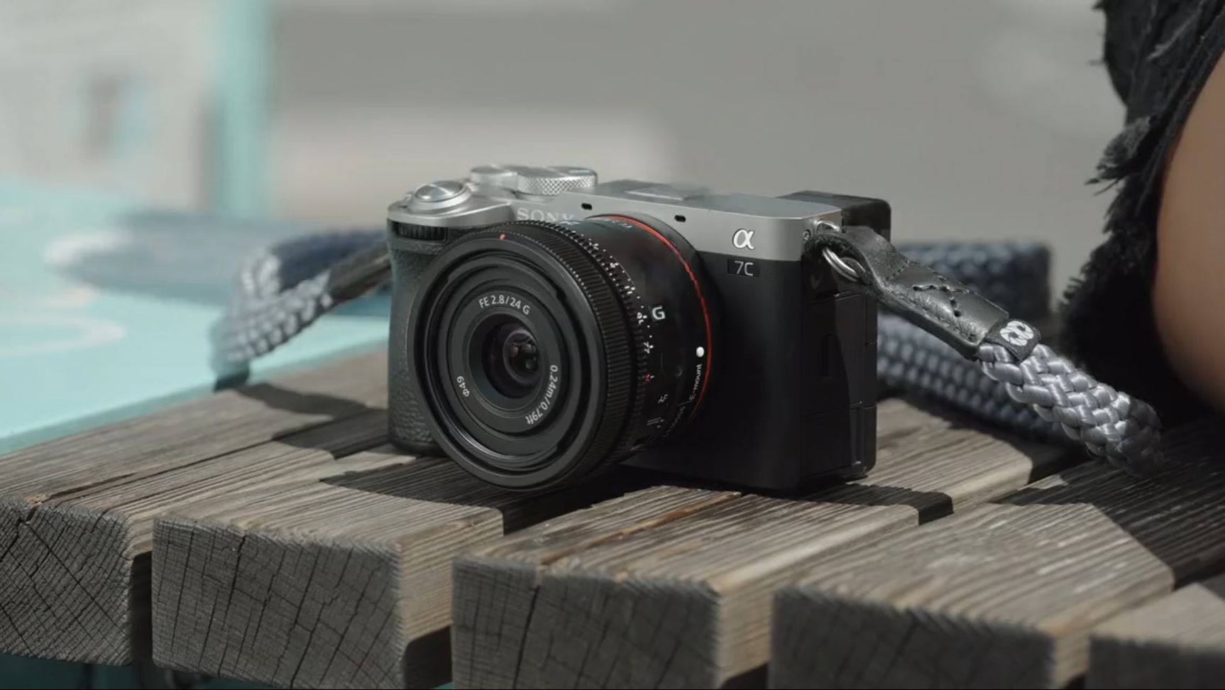 索尼A7C2 VS 尼康ZF ,谁更胜一筹？ - 哔哩哔哩