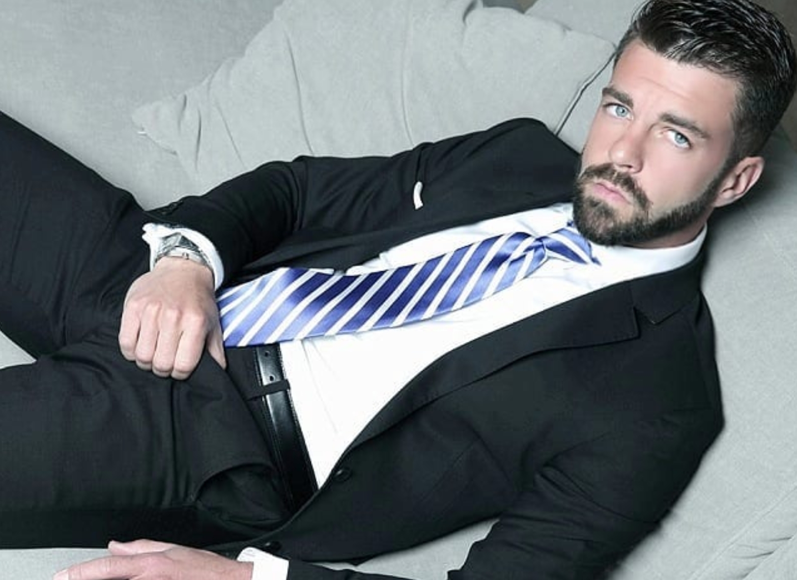 下海消防员森森：Hector De Silva - 哔哩哔哩