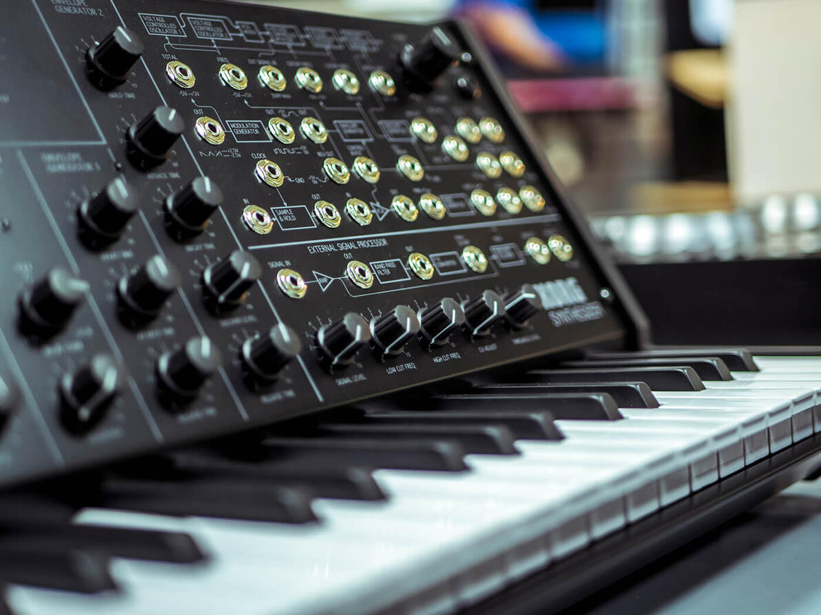 声音合成的秘密28：Talk Box与Vocoder是一个东西吗？（上） - 哔哩哔哩