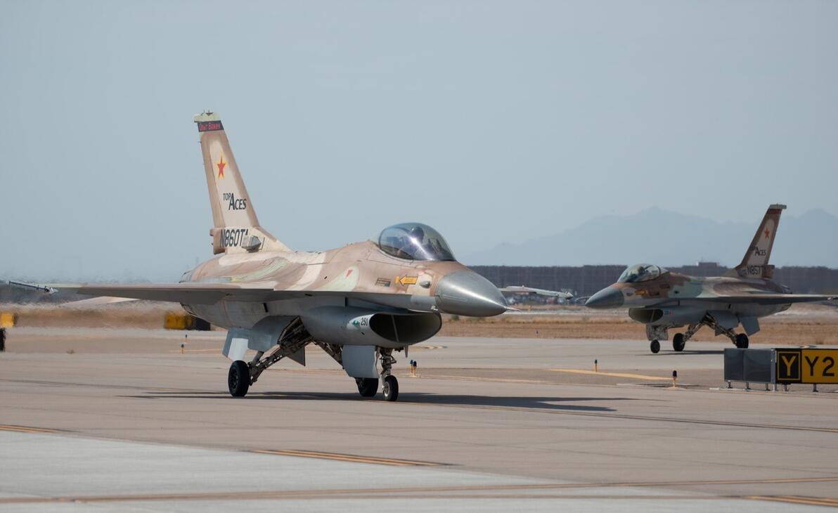 入门科普II 当代白鹰战机概述 F16F18战机详解 - 哔哩哔哩