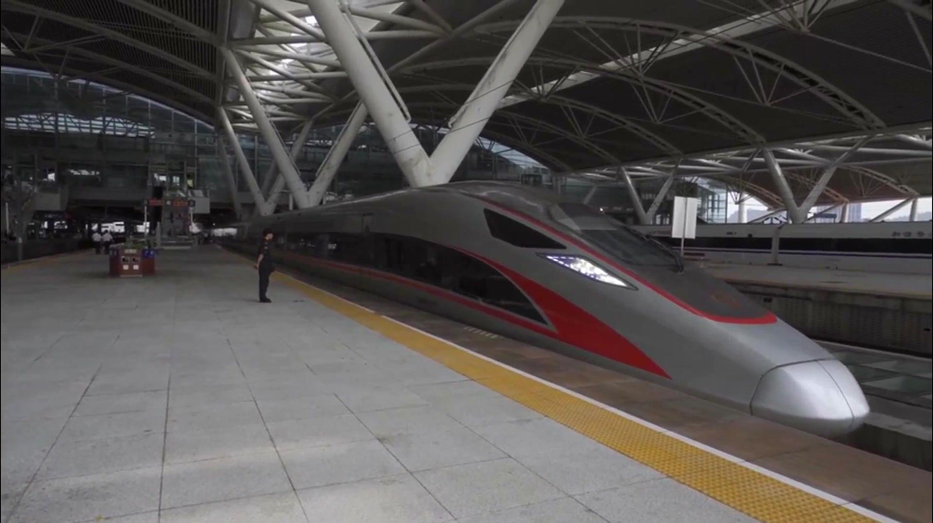 【科普】龙年说神龙-中国铁路总公司|复兴号CR400AF型高速电力动车组 - 哔哩哔哩