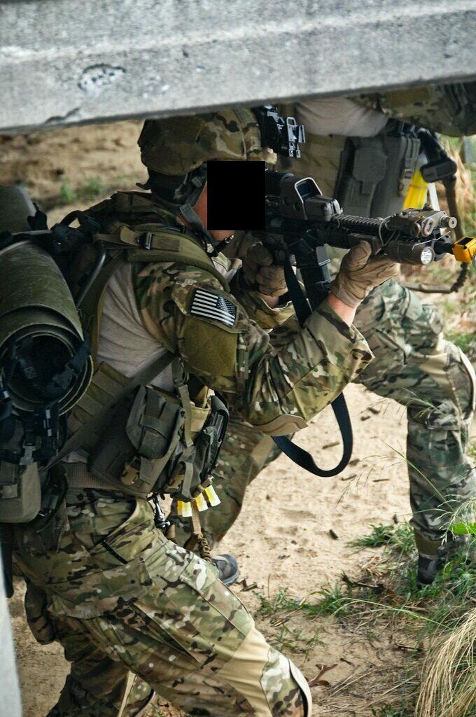 轻武器科普の特辑之EOTech全息瞄准镜及其原理 - 哔哩哔哩