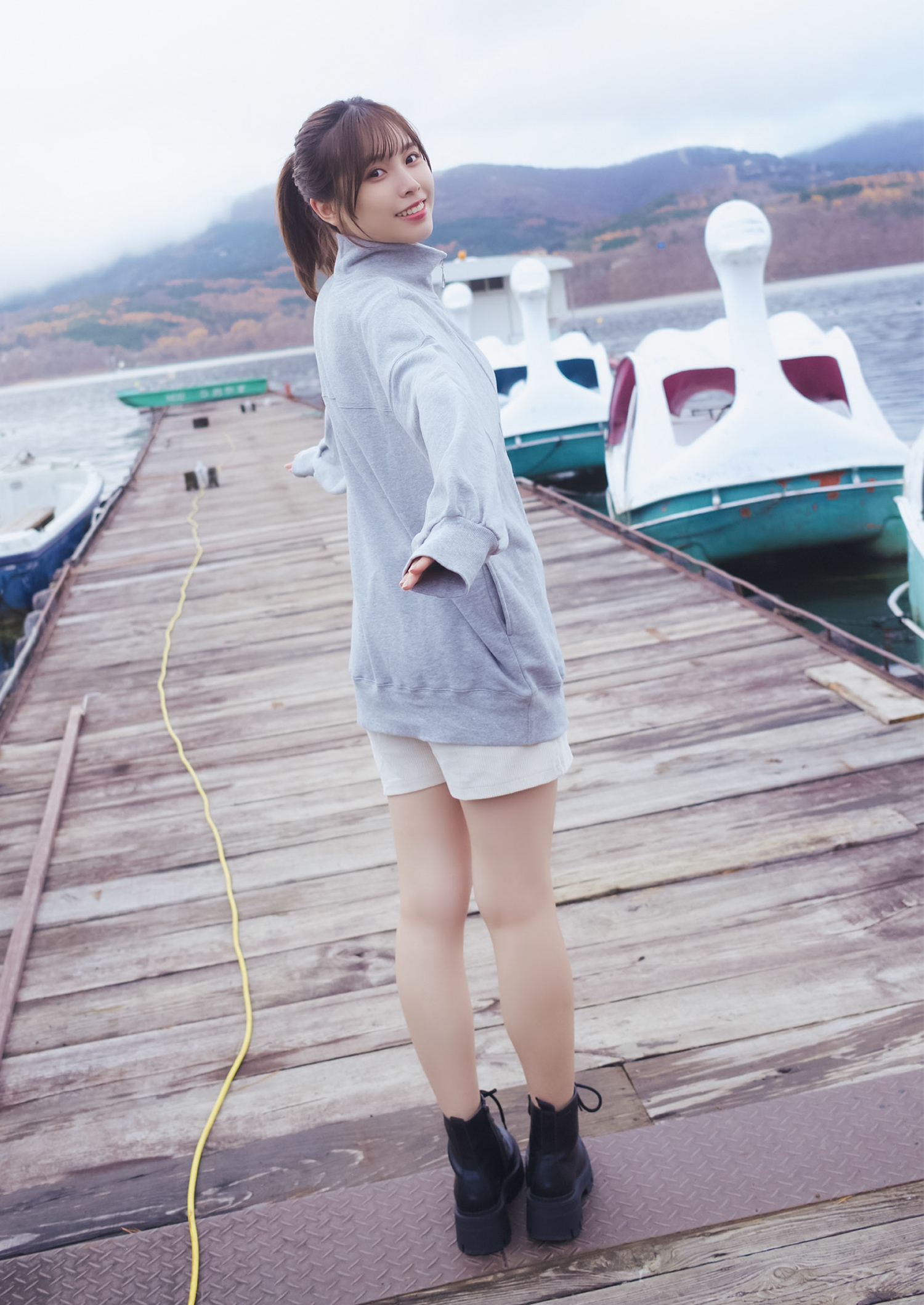 【数字版限定】Liyuu写真集「恋爱、是怎样的滋味？」-YoungJump - 哔哩哔哩