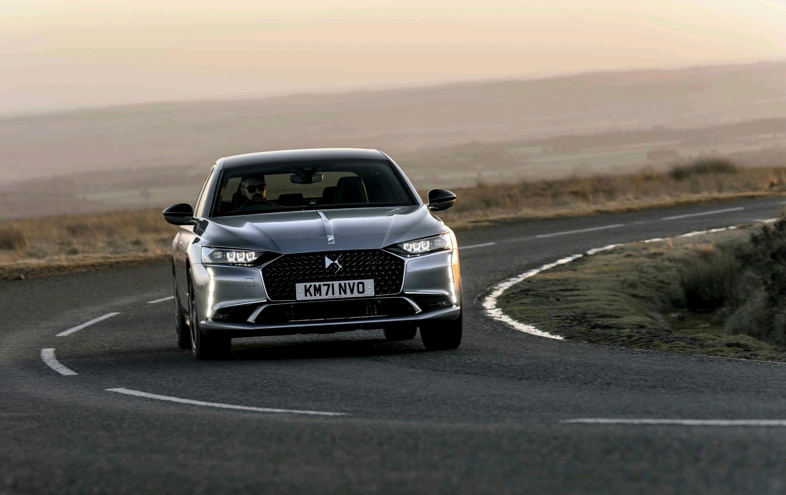 DS 9 Performance Line - 哔哩哔哩