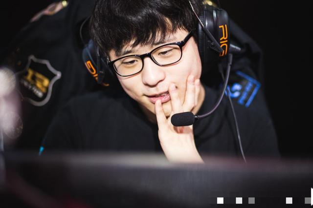 谁是RNG最强上单？姿态中韩对抗赛大战Looper，谁能带队获胜 - 哔哩哔哩